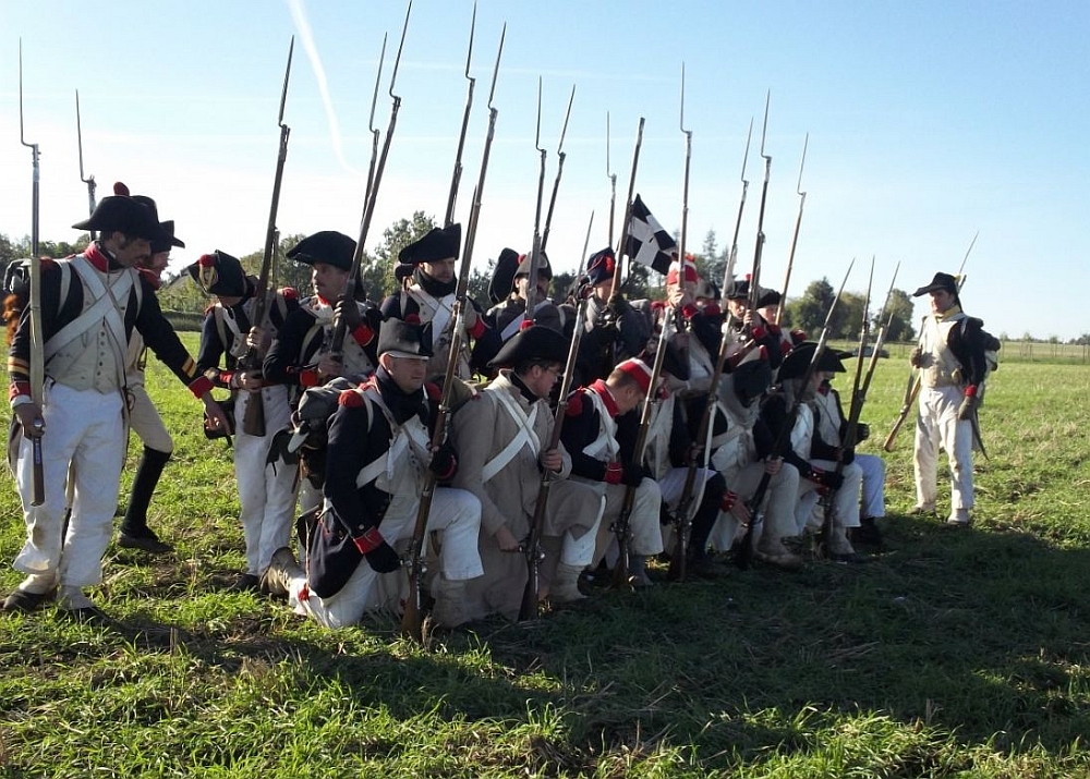 [TMP] "elbow-to-elbow formation and musket fire" Topic